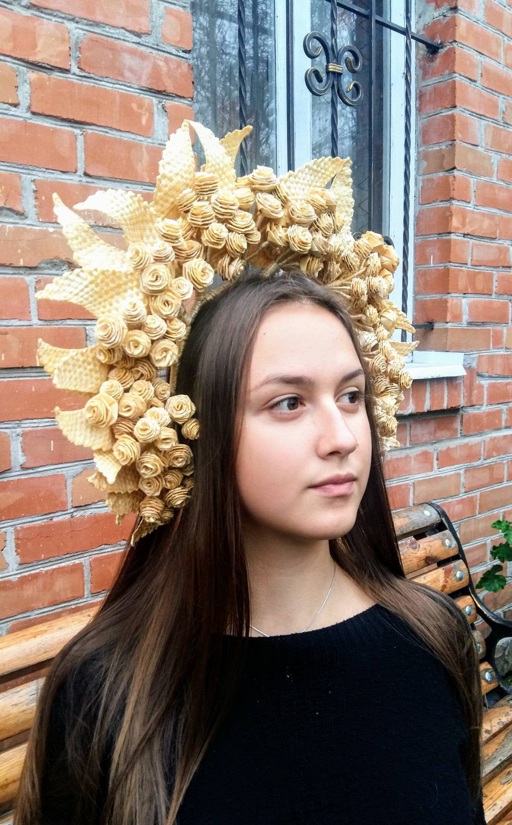 Universal wreath of 100 roses woven manually decoration, | Online ...