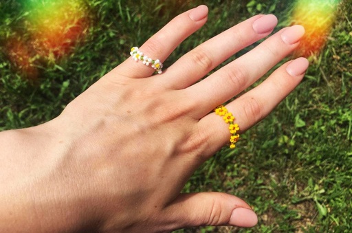Daisy Chain seed bead ring floral summer jewellery | Online Supermarket
